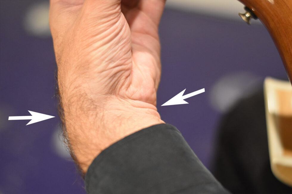 6 Essential Skills on How to Play Slide Guitar like a Pro | Tips ...